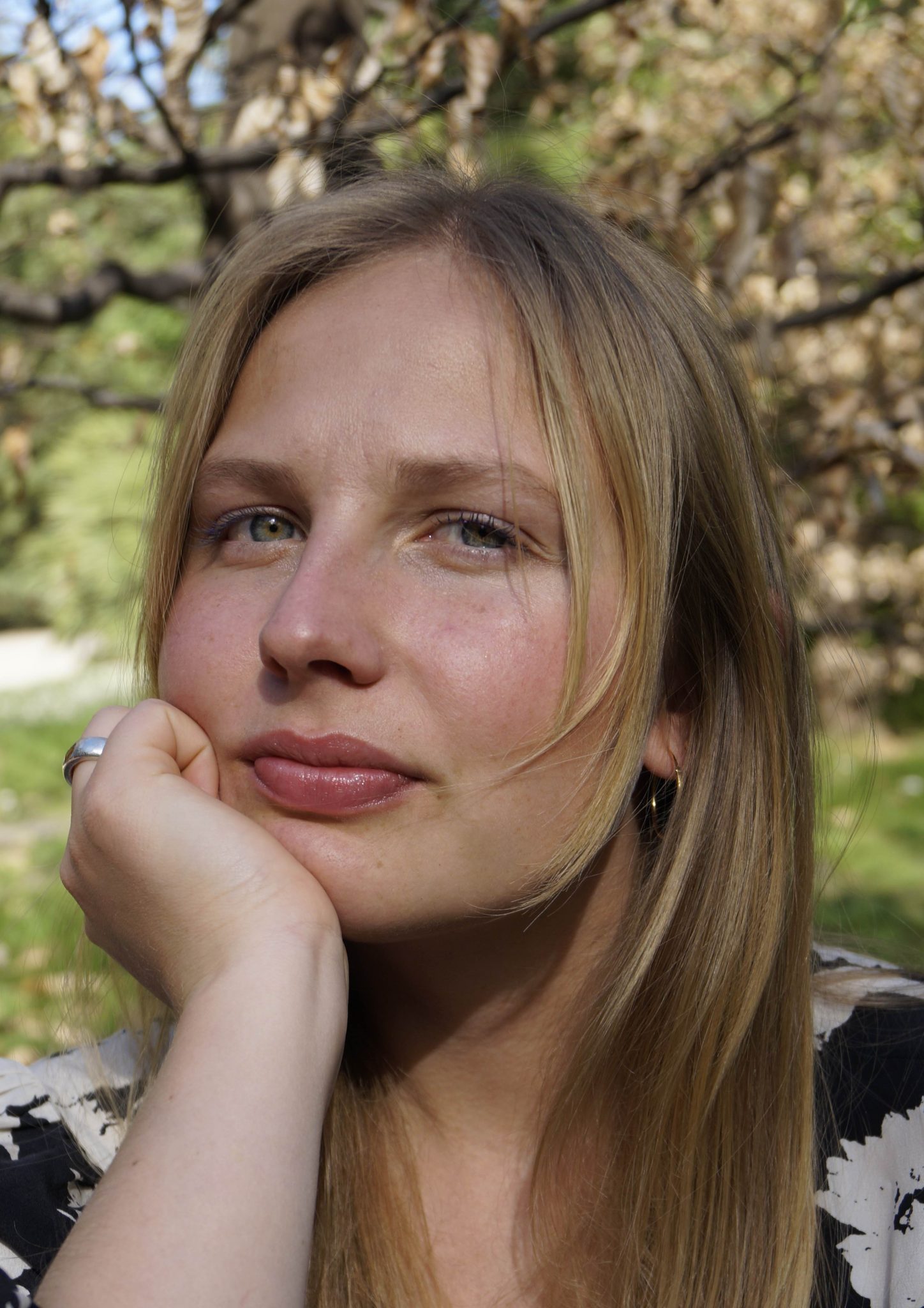 Maya Von lanza la fiesta primaveral 'Violeta' - estampas.com